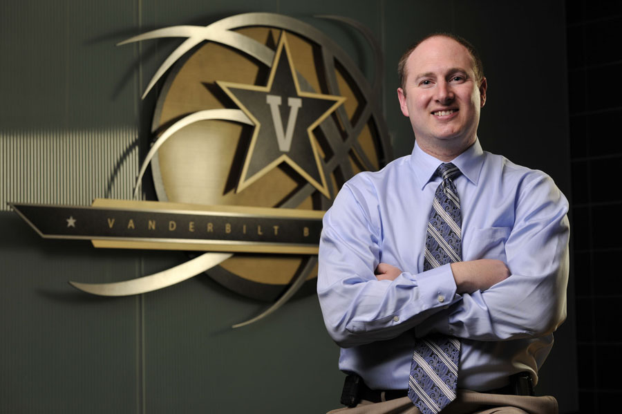 Diamond advocates nationally for youth sports health, safety - VUMC News