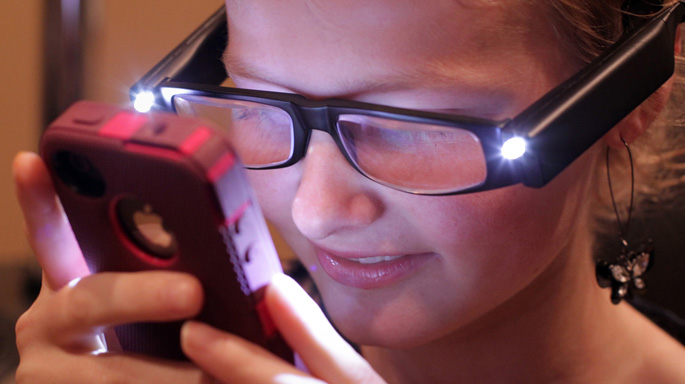 Glasses bring girl’s world back in focus - VUMC News