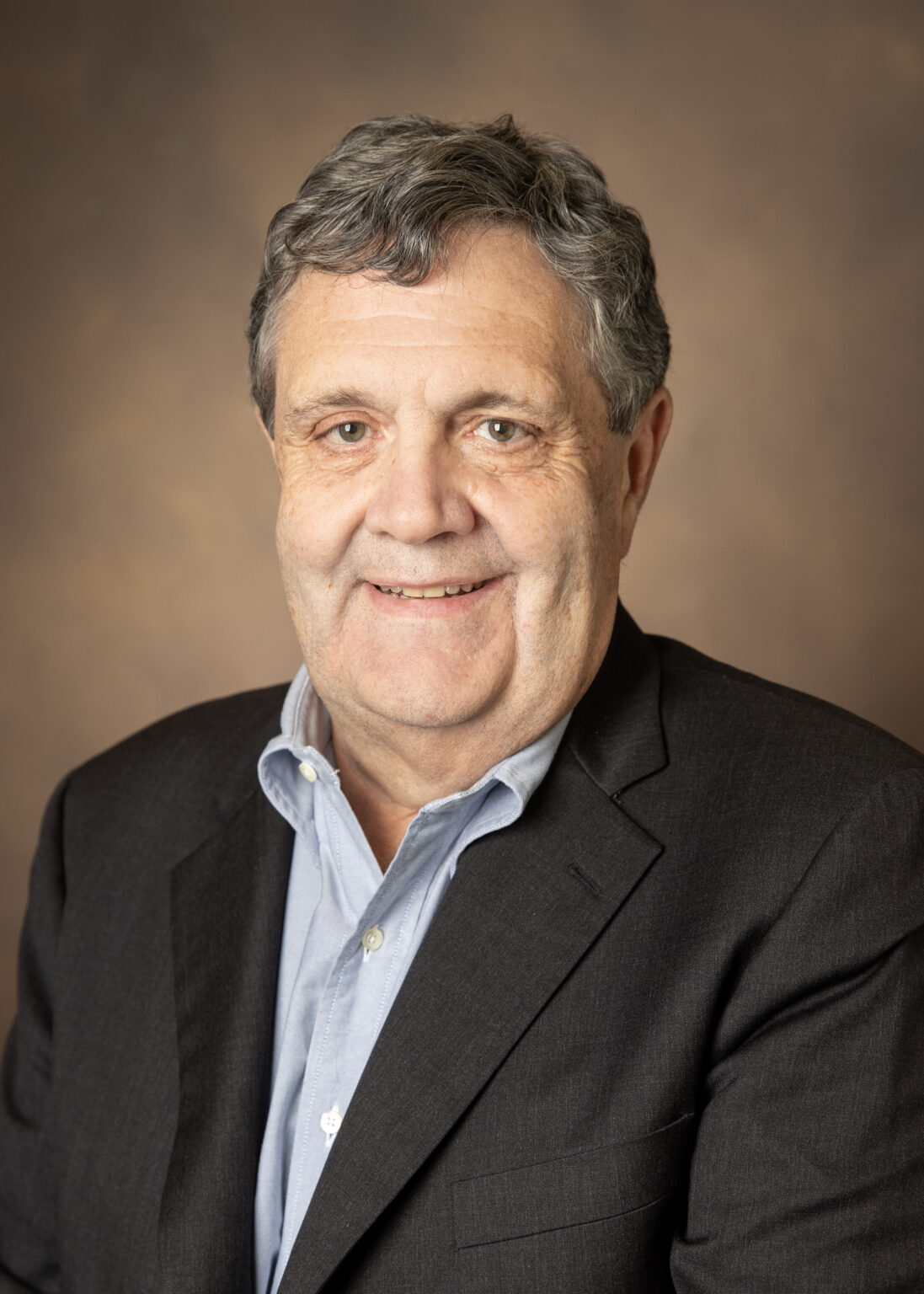 Medical Center Chief Operating Officer John Manning to retire at year’s ...