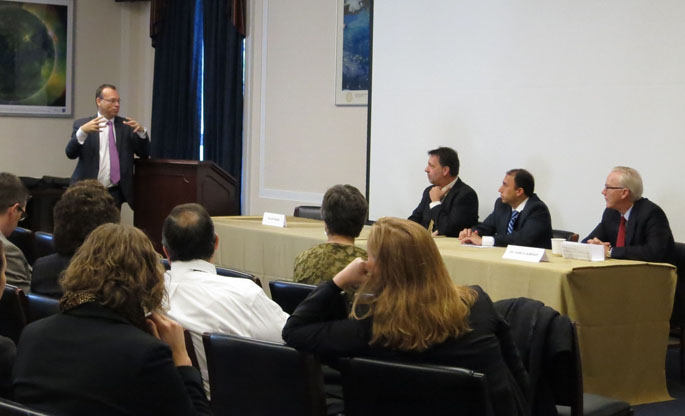 Photo: Discussing Parkinson's research - VUMC News