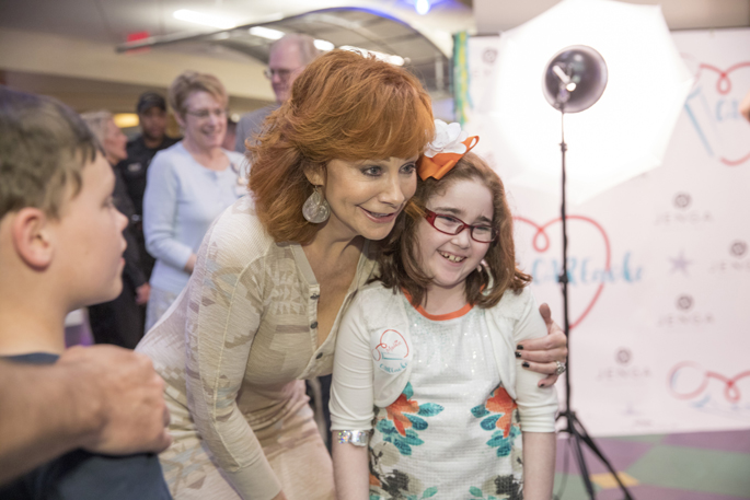 Reba pays a visit - VUMC News