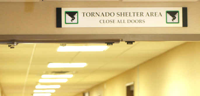 New signage system points way to ‘tornado safe’ areas - VUMC News