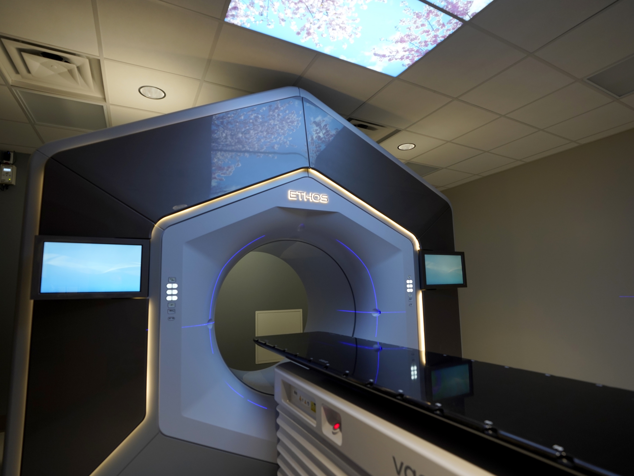 New radiation therapy approach for treating lung cancers - VUMC News